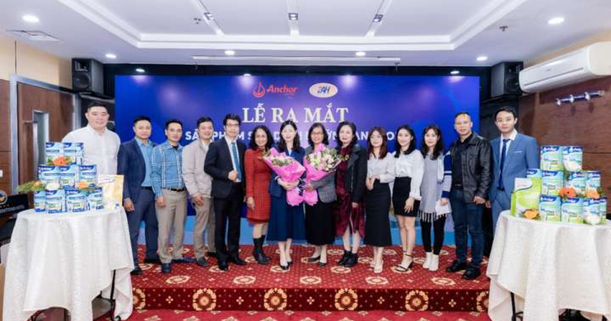 Ra mắt sản phẩm sữa nhập khẩu nguyên lon New Zealand